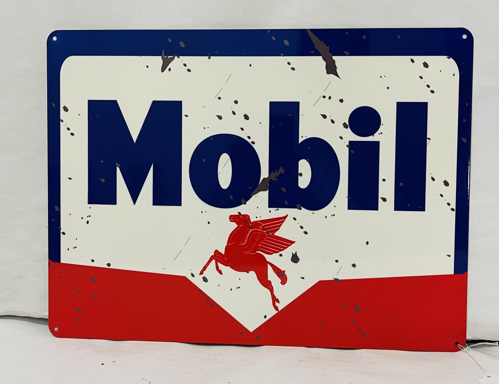Mobil tin metal sign - Nostalgia Highway